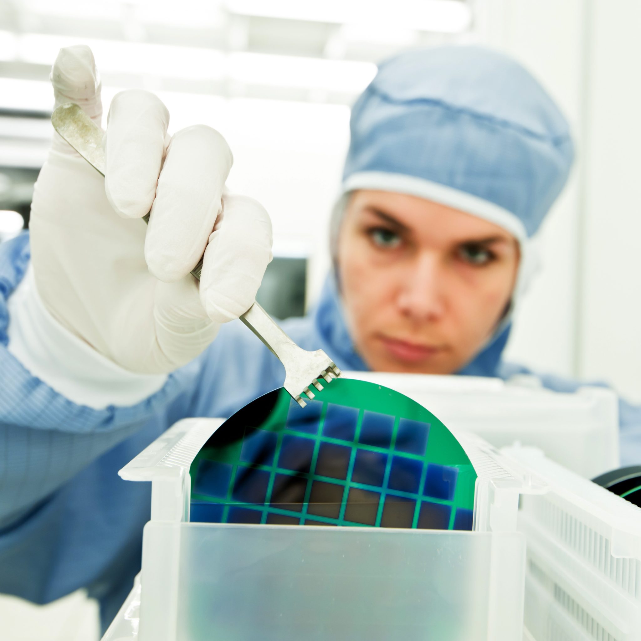 A Brief History of the MOS transistor, Part 1: Early Visionaries ...