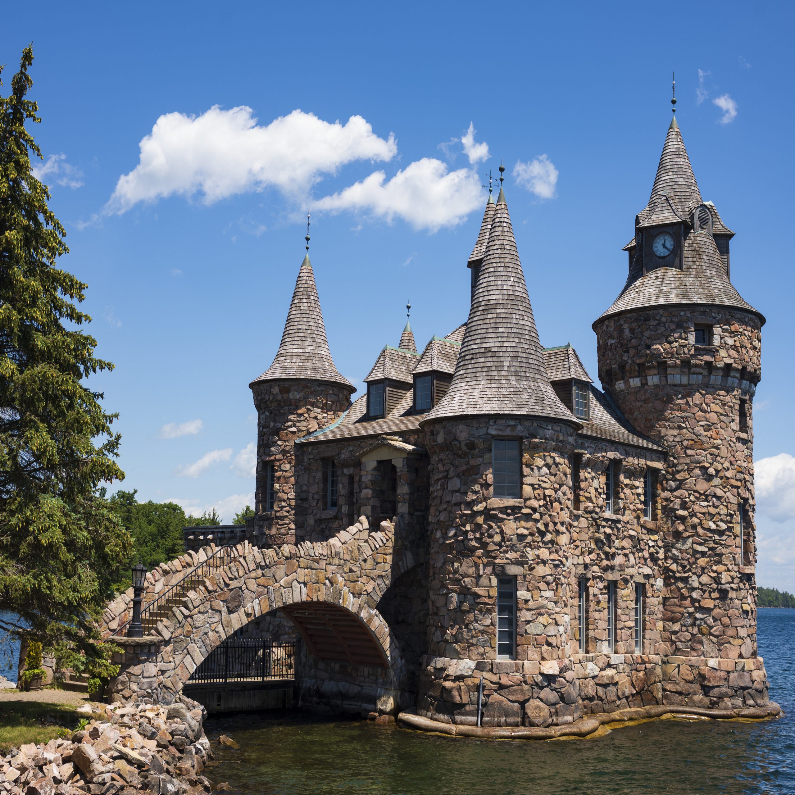 In Just Two Days, Intel Foundry Services Falls from Zenith To Nadir, Then Recovers – EEJournal