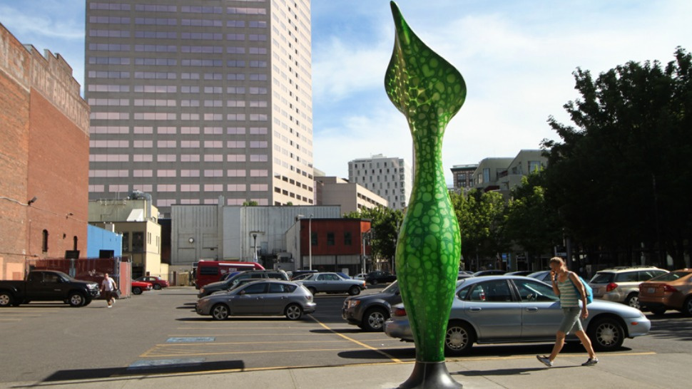 Portland’s new streetlights are psychedelic, carnivorous plants – EEJournal