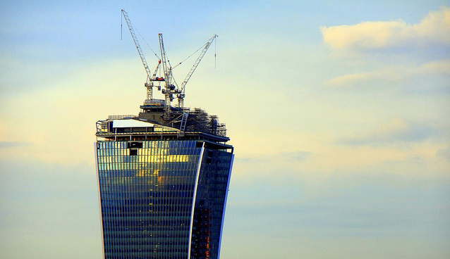Reflections from London skyscraper are reportedly melting parked cars ...