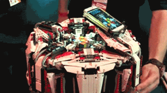 Lego robot with a smartphone brain shatters Rubik’s Cube world record ... Lego robot with a smartphone brain shatters Rubik’s Cube world record ...